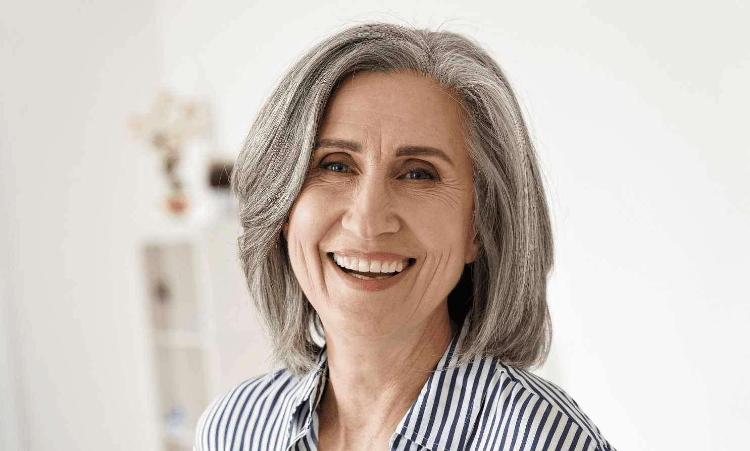 20 Stunning Hairstyles For Women Over 50 Who Want A New Look ...