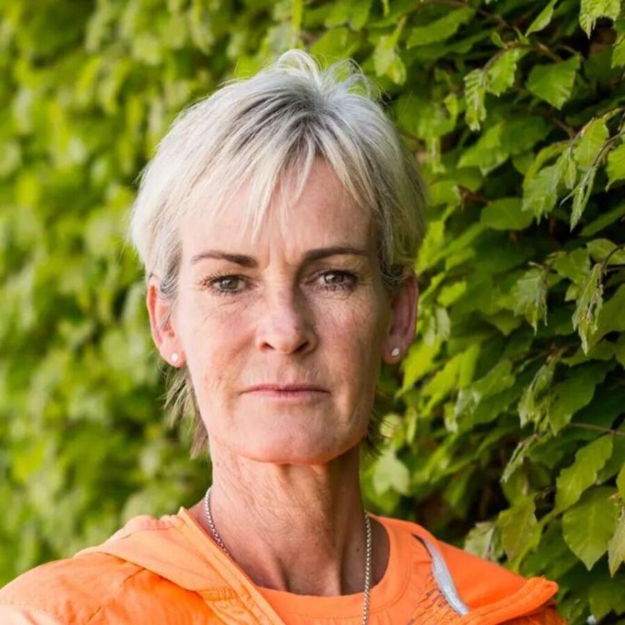 The Best Short Hairstyles for Women Over 50 - Fabulous50s | Fitness and ...